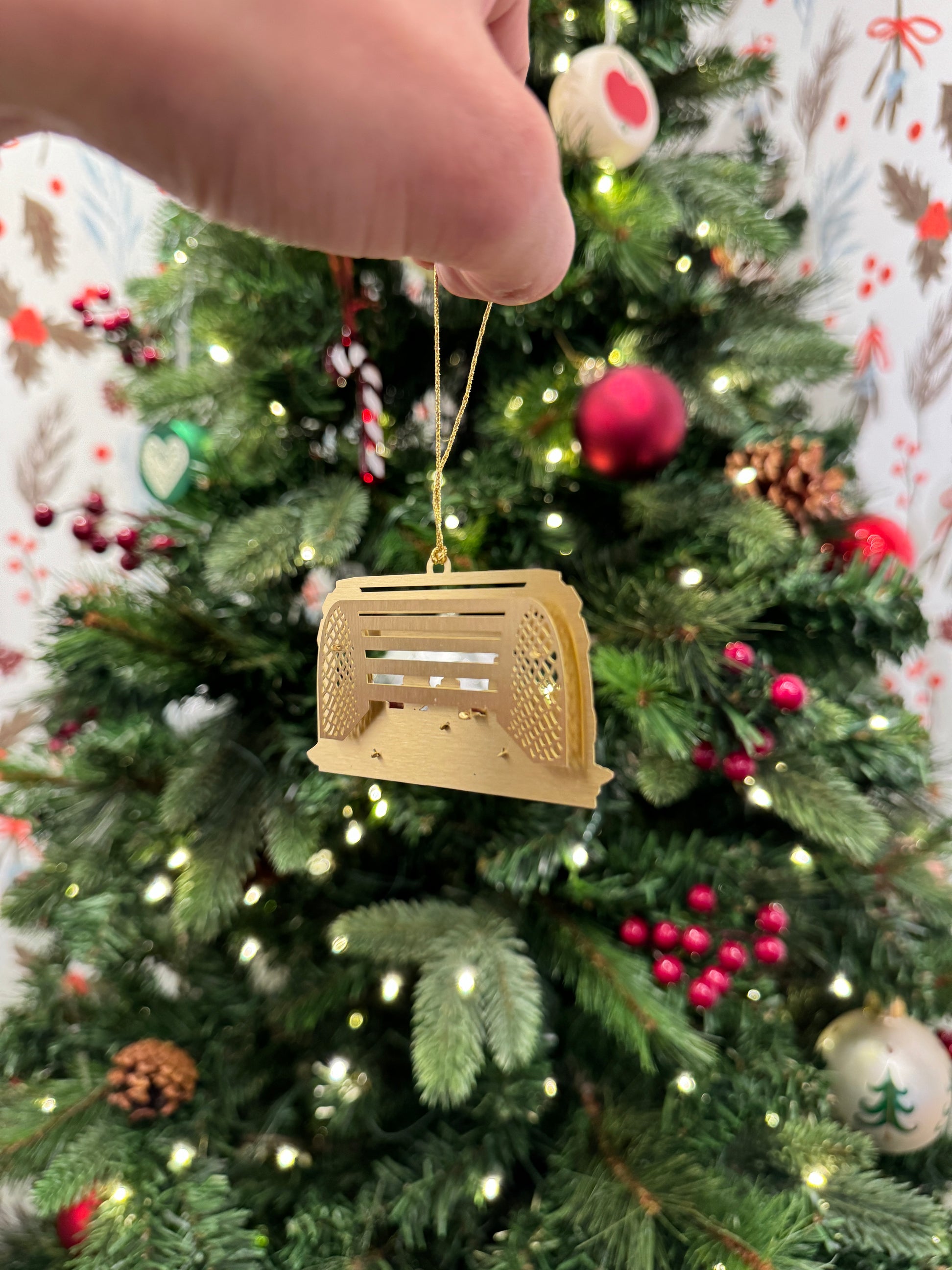 THE LOBSTER NATIVITY ORNAMENT – Lobster Nativity Scene